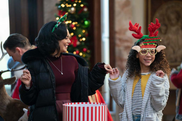 See The First Look Pictures From 'The Princess Switch: Switched Again ...