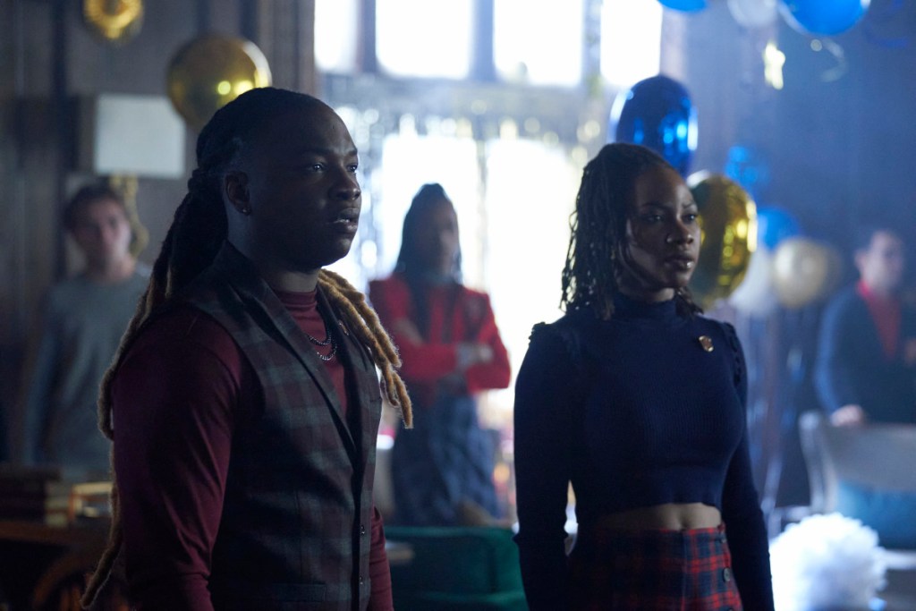 'Legacies' 4x13 Photos: "Was This the Monster You Saw?" - Fangirlish