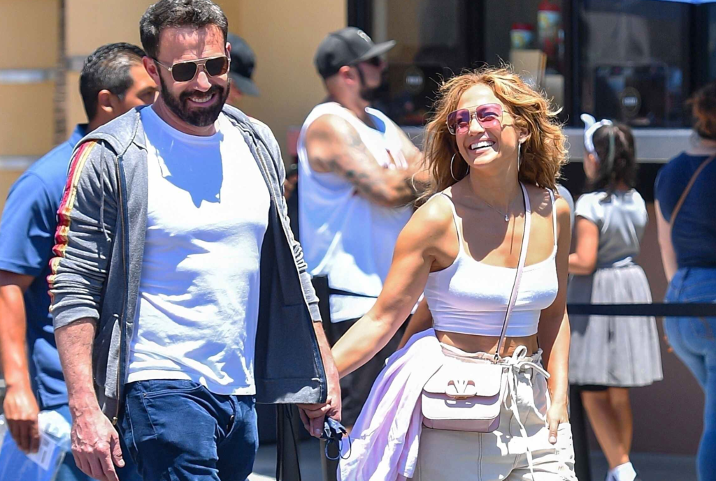 #Bennifer Is Engaged And We're Thrilled - Fangirlish