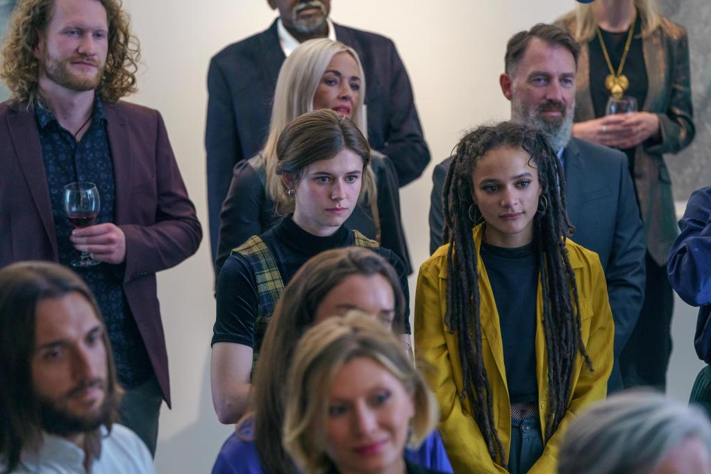 'Conversations With Friends' 1x08 Review: "Episode 8" - Fangirlish