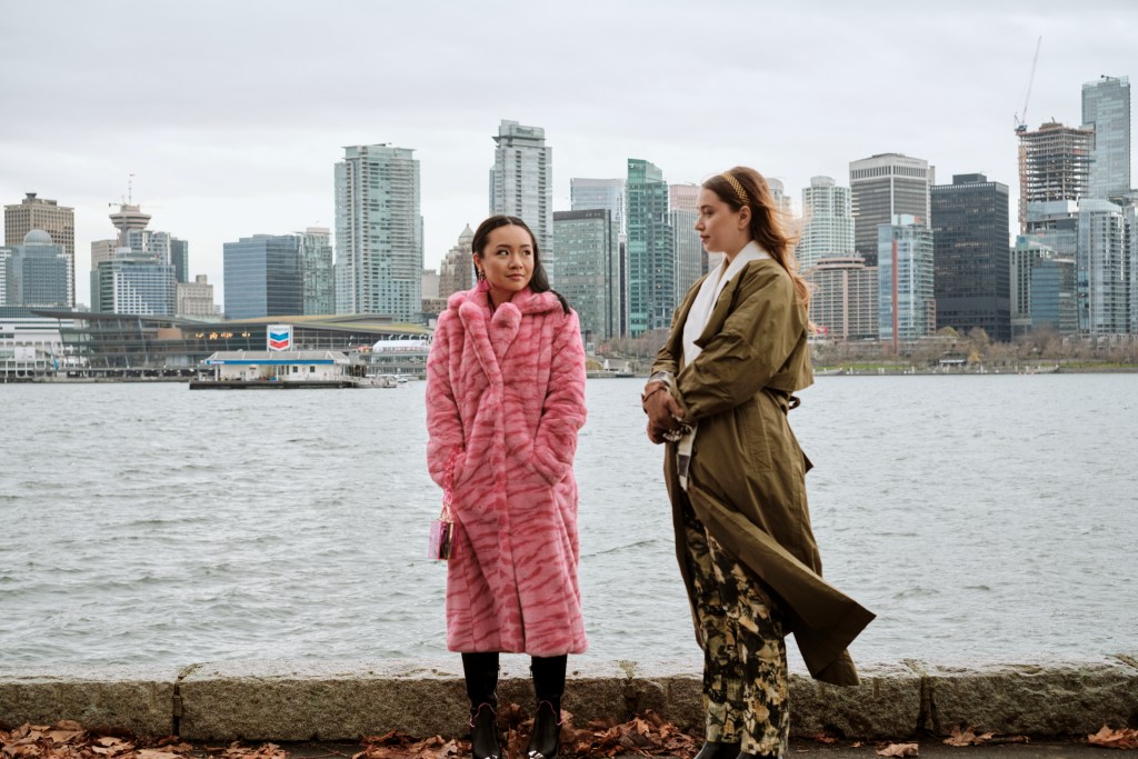 See The Teaser And First Look Photos For The Upcoming Netflix Series ...