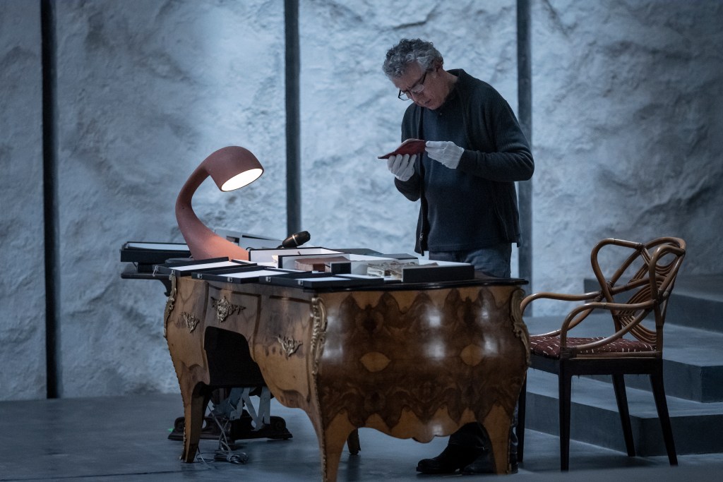 Eric Bogosian on Interview with the Vampire's Smarter (Mouthed) Daniel ...