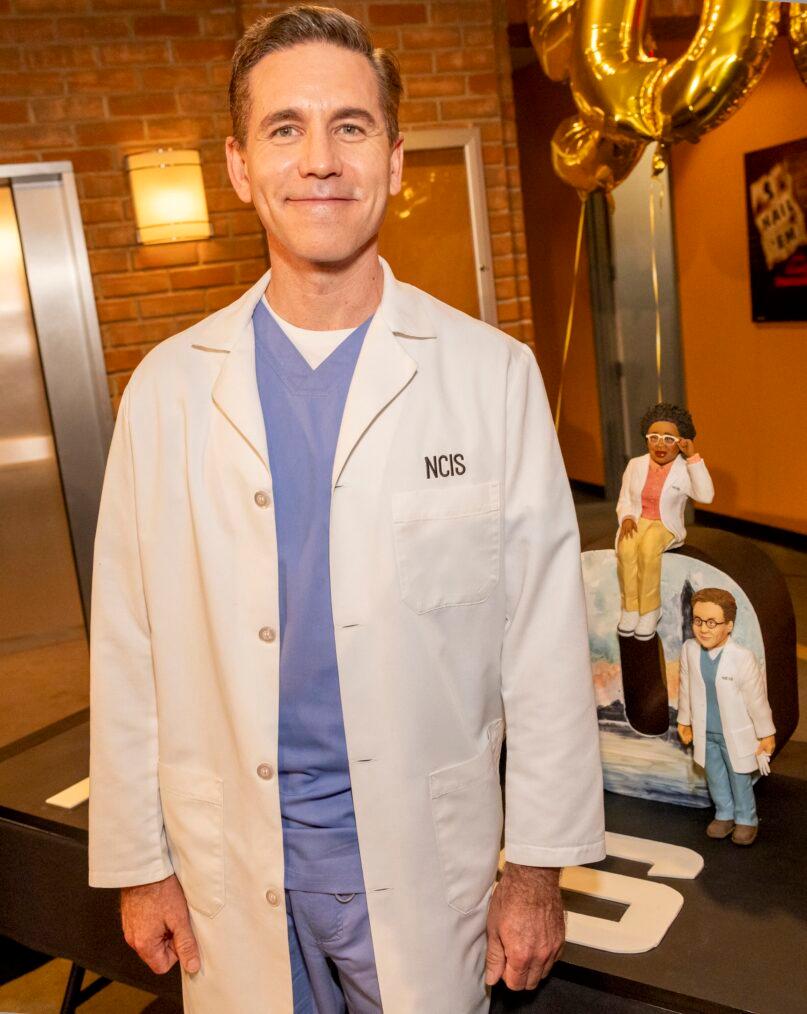 NCIS Celebrates 500 Episodes with Epic-Looking Cake - Fangirlish